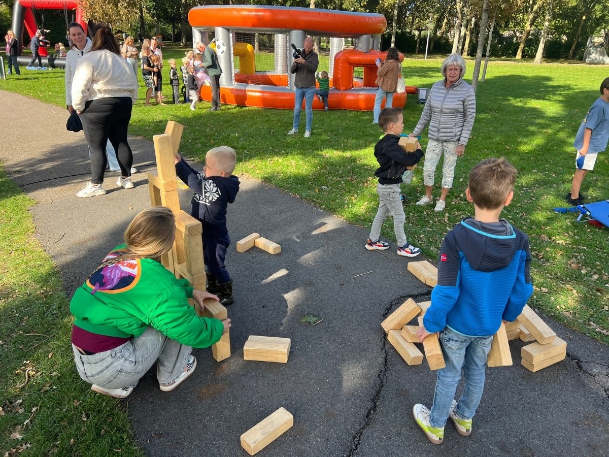 Buitenspeeldag organiseren met spellen en attracties - Move For Fun